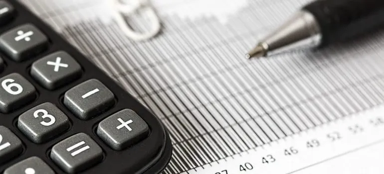 Sharing Storage With Friends - Pros and Cons | PortaBox Storage