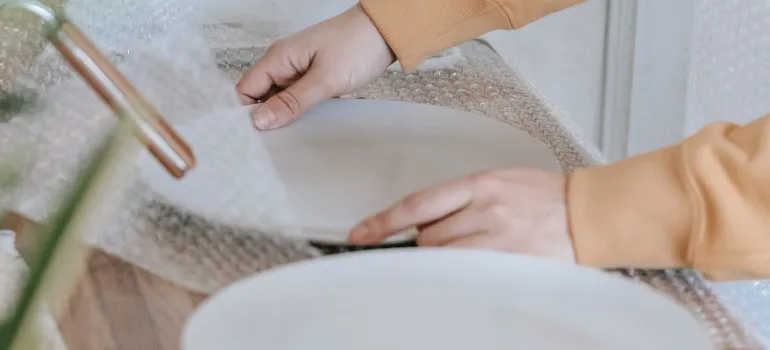 How to pack fragile items for shipping | PortaBox Storage